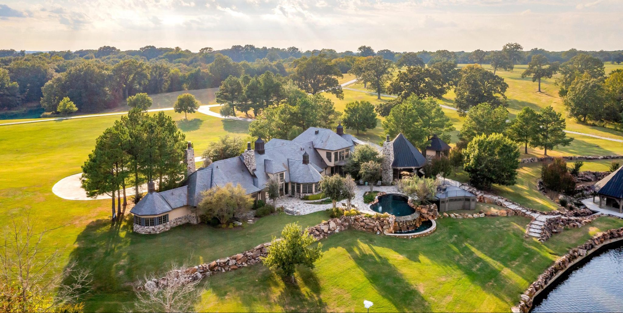 Broken Bow Cabins for Rent - Vacation Cabin Rentals in Broken Bow, OK