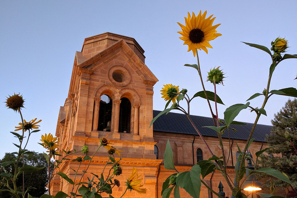 Santa Fe Vacation Rentals - Cabins, Condos & Homes - SkyRun Vacation ...